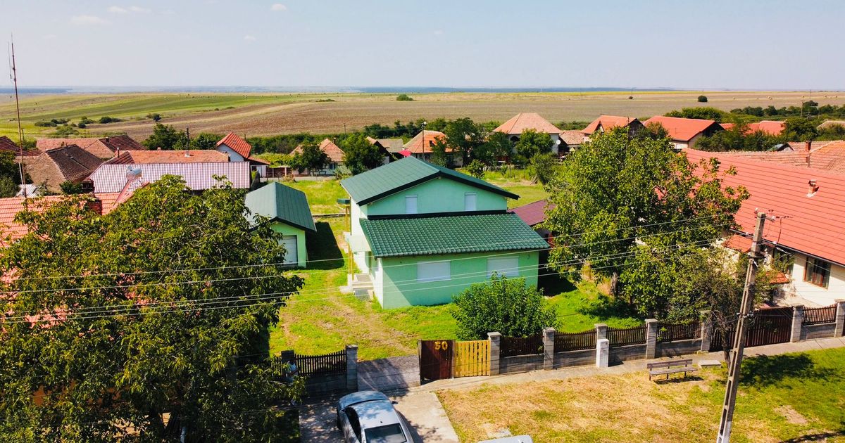 Casa Bencecul de Sus cu teren pe doua fronturi stradale - Bindea Imobiliare