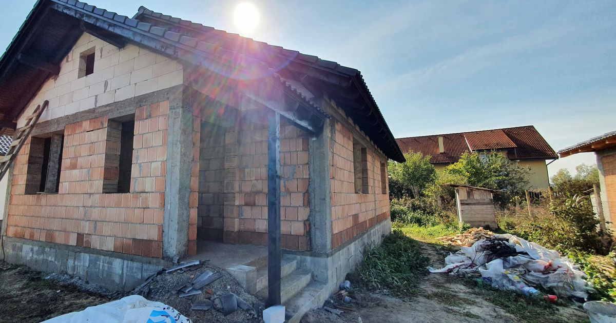 Casa / Vila cu 3 camere de vanzare in Ampoi 3, Alba Iulia - AON Imobiliare