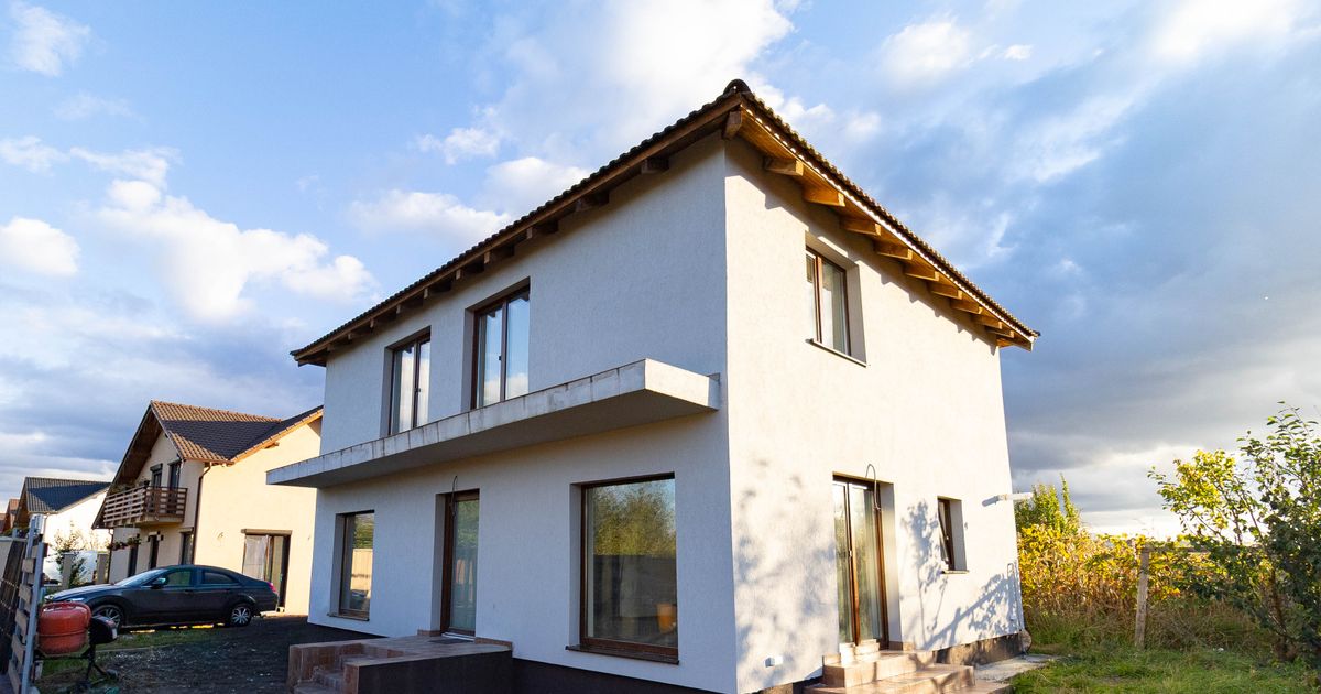 Casa Stupini/ Panouri Fotovoltaice - MEGAPOLIS Brasov