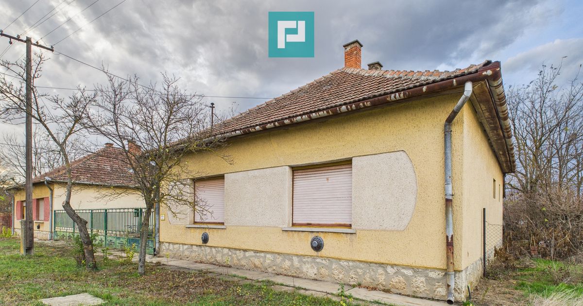 Casa cu 3 camere si potential in Nagybanhegyes - PROPERTY LAB