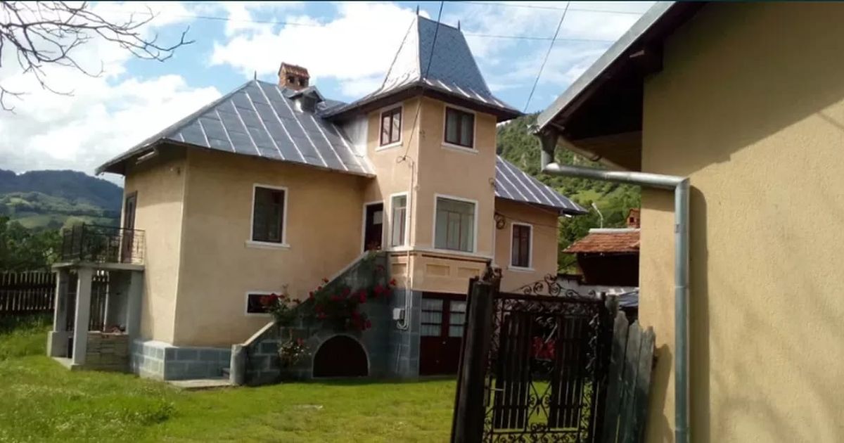 Casa / Vila cu 3 camere de vanzare in Rucar - VM EXPERT IMOBILIARE MUSCEL