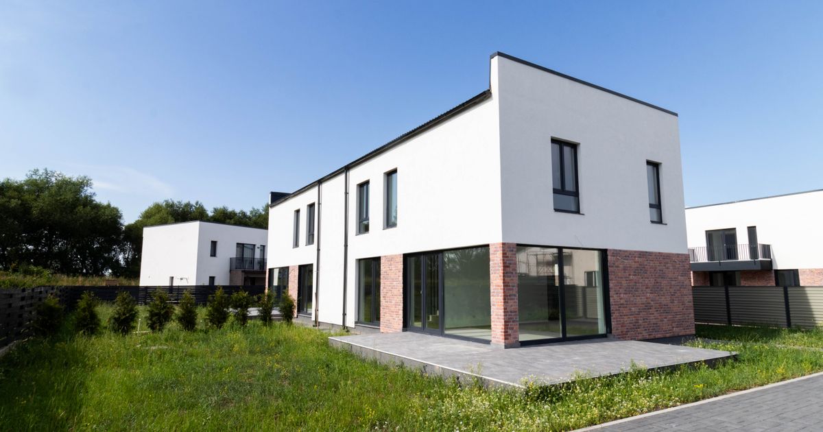 Casa / Vila cu 4 camere de vanzare in Stupini, Brasov - MEGAPOLIS Brasov