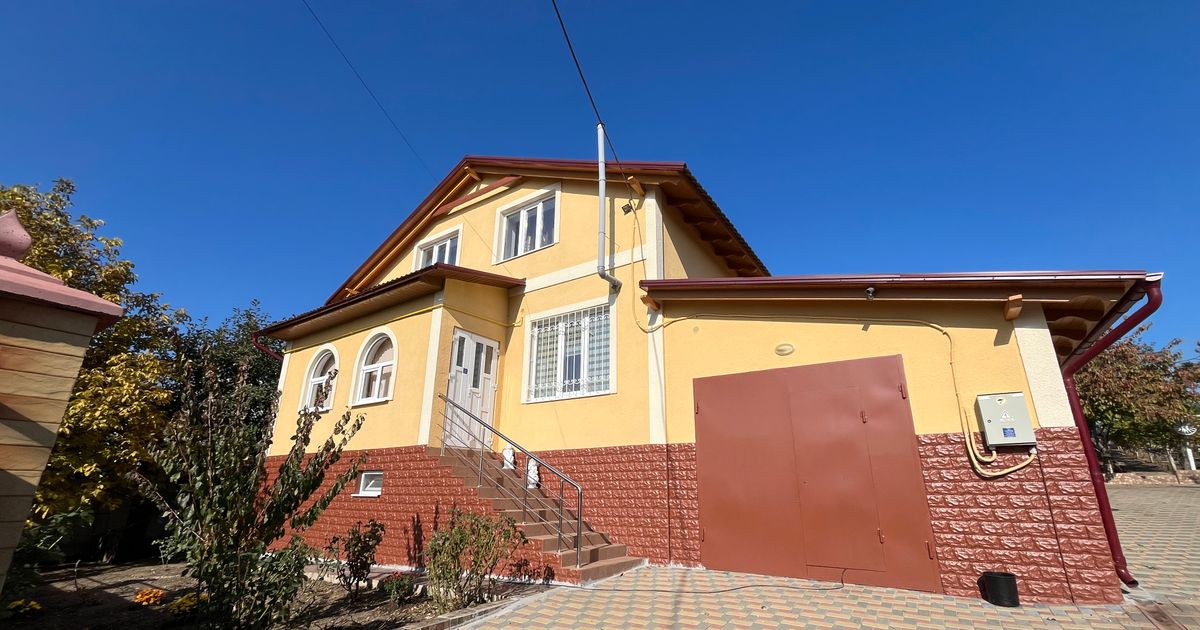 Vanzare, casa, 2 nivele, 6 camere, str. Primaverii, Budesti - Realist ...