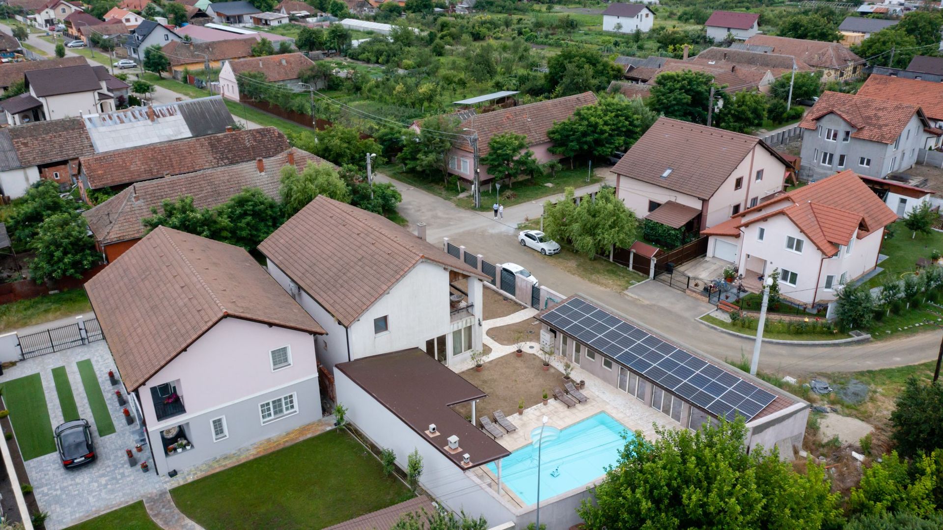 Casa / Vila cu 6 camere de vanzare in Sacalaz - PROPERTY LAB