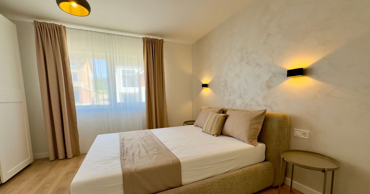 Penthouse 5 camere,3 bai, intabulat, finisat la alb (NCL-47D-Ra-ap.9 ...