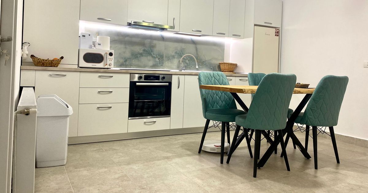 COMISION 0 ! Apartament 2 Camere | Complexul Studentesc | Renovat - TRUST