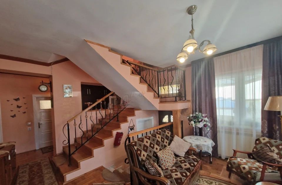 Casa / Vila cu 6 camere de vanzare in Tiglari, Sibiu - MAAC Imobiliare